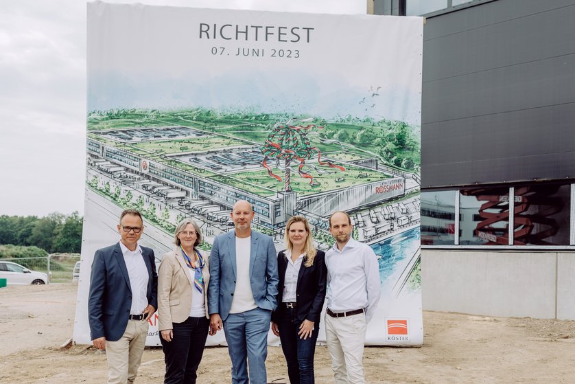 Richtfest für das neue ROSSMANN-Logistikzentrum | Presse Dirk Rossmann GmbH